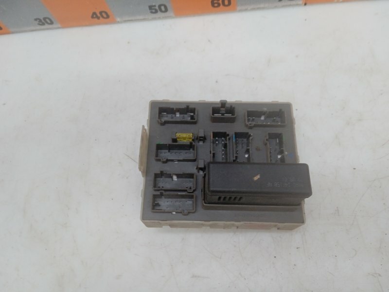 Б/У Форд Фокус 1 Блок предохранителей Ford Focus 2001 1 283481 FORD арт. 98AG14A073CE