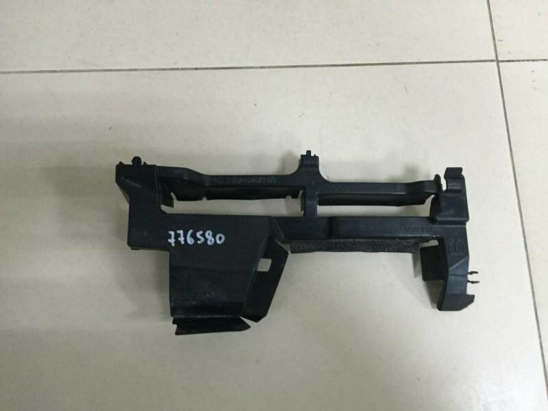 Воздуховод радиатора Toyota Rav 4 A40 2013 кат.номер: 1669526010