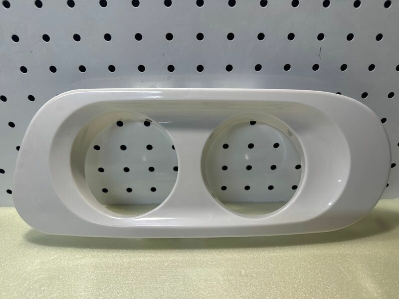 Рамка (накладка) противотуманной фары DAF XF105 левая (ДАФ ХФ105)