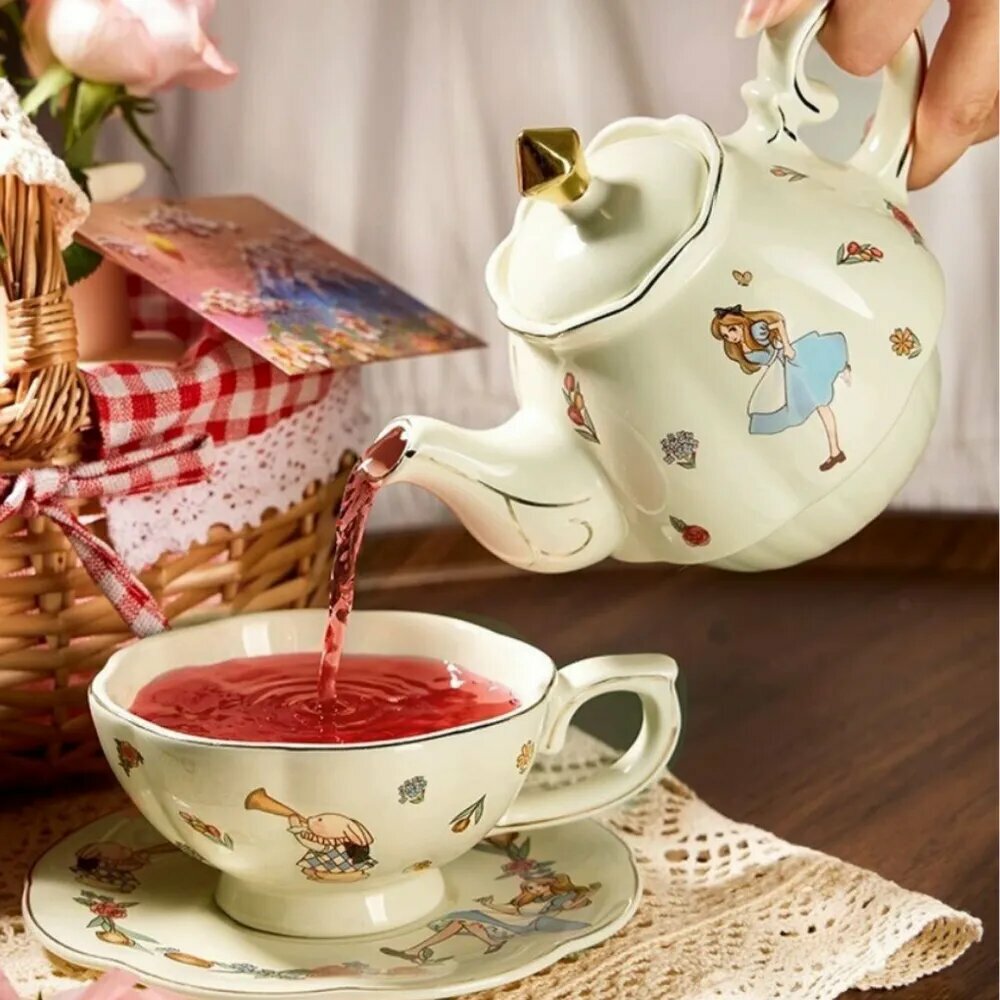 Набор чайный "Алиса в Стране Чудес", 4 предмета, 600мл, фарфор, бежевый