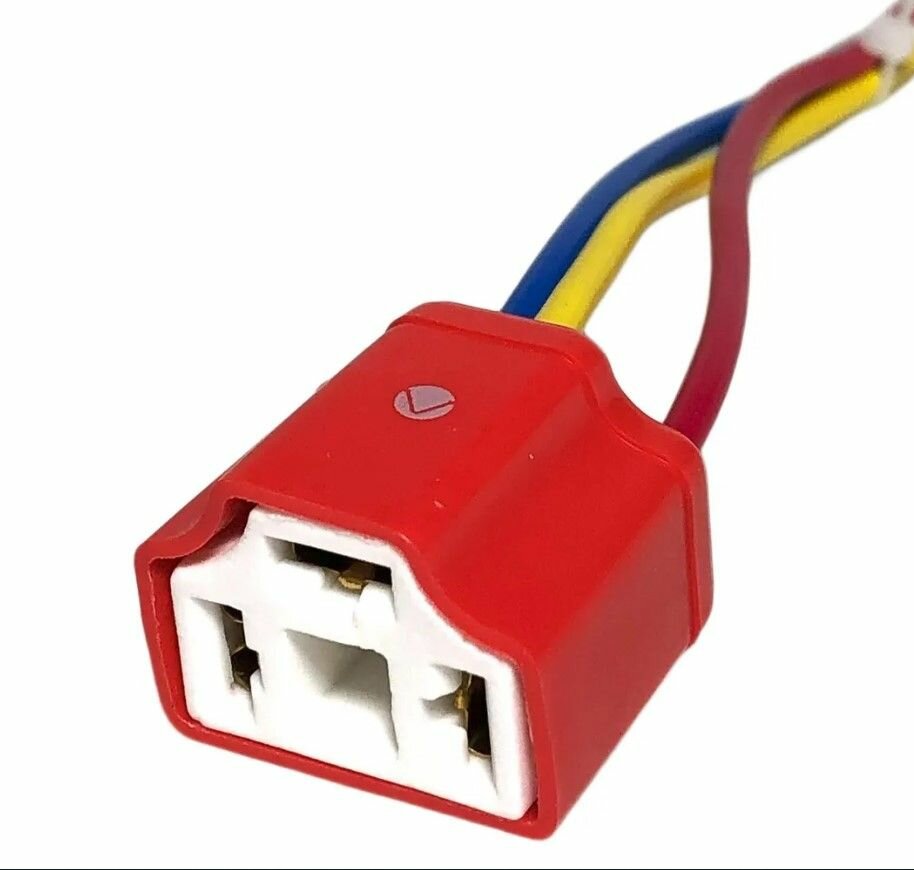 Колодка , патрон, фишка , разьем под лампу H4 (с проводами) гнездовая 3 контакта керамика AUTO-GUR AG60101