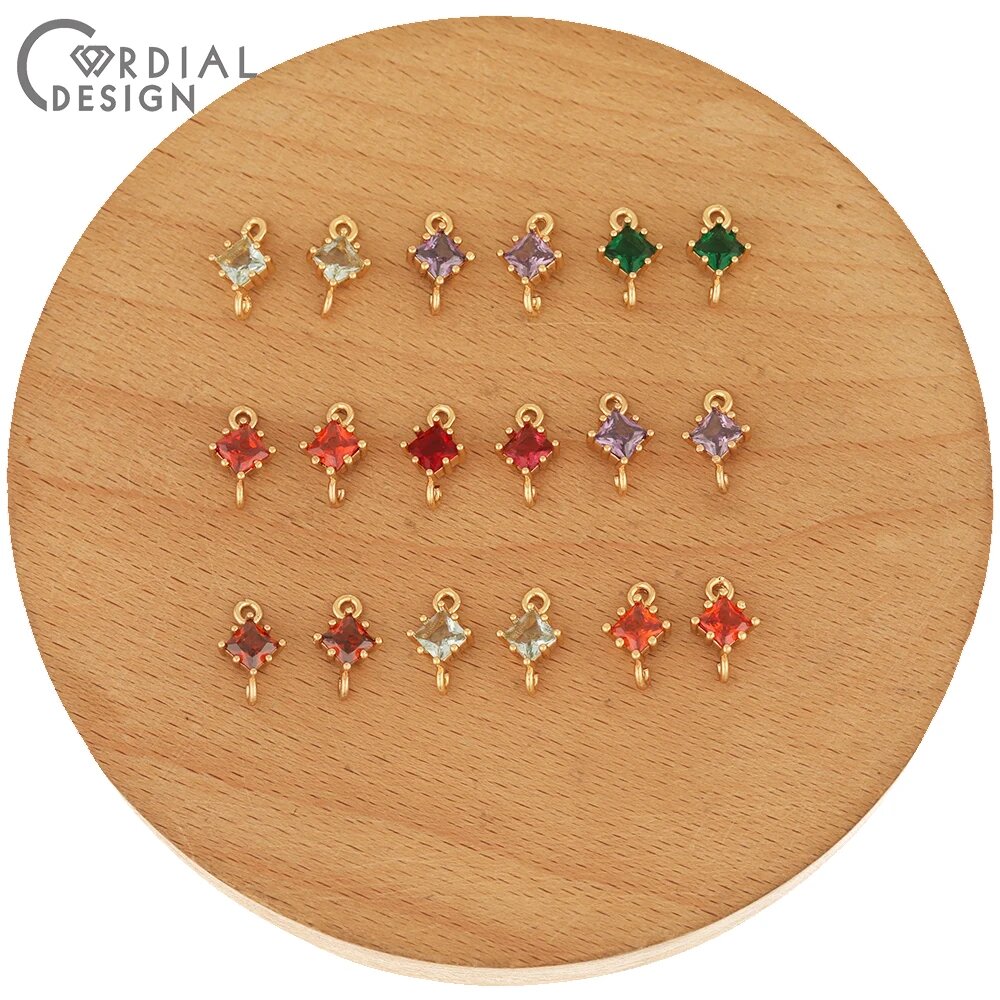 Серьги Кор dial Design медные, изумрудные, 7*11 мм, Random Mix
