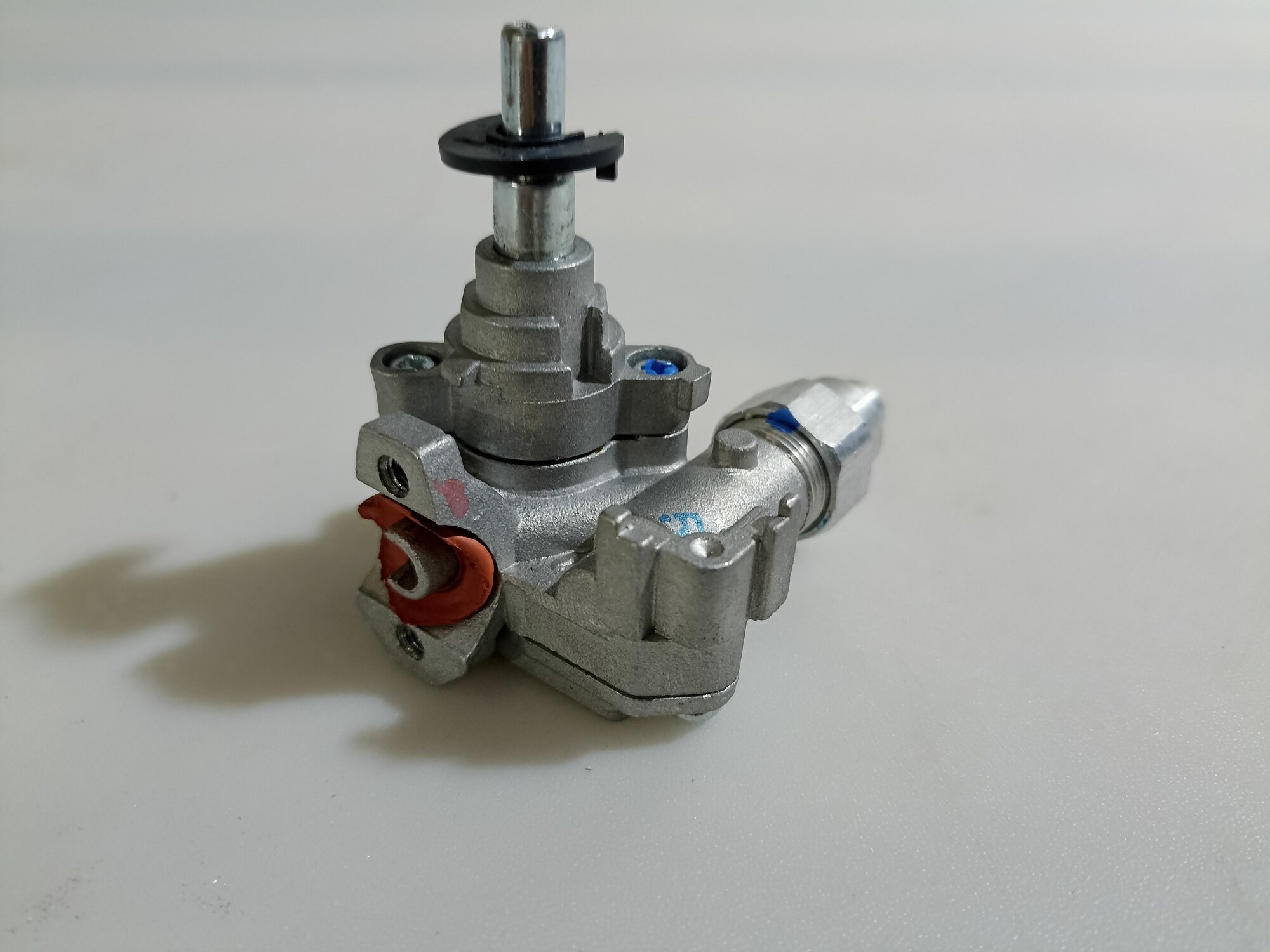 Газовый кран средней конф, для варочной поверхности газовой Tuvio HGS68TBGB1