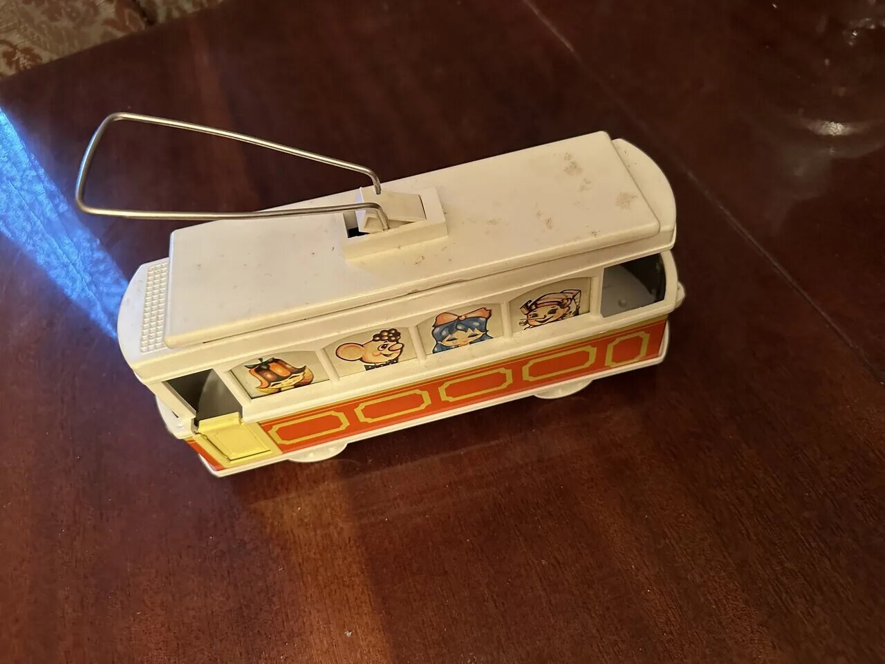 Игрушка троллейбус СССР 1980 год винтаж