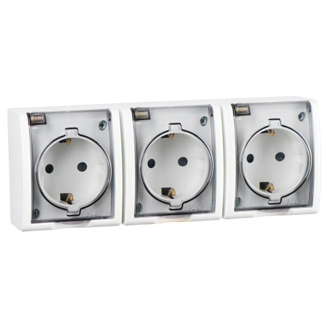 SIMON розетка 3 поста серия 15 Aqua IP54 с заземлением, крышкой и защитной шторкой белый