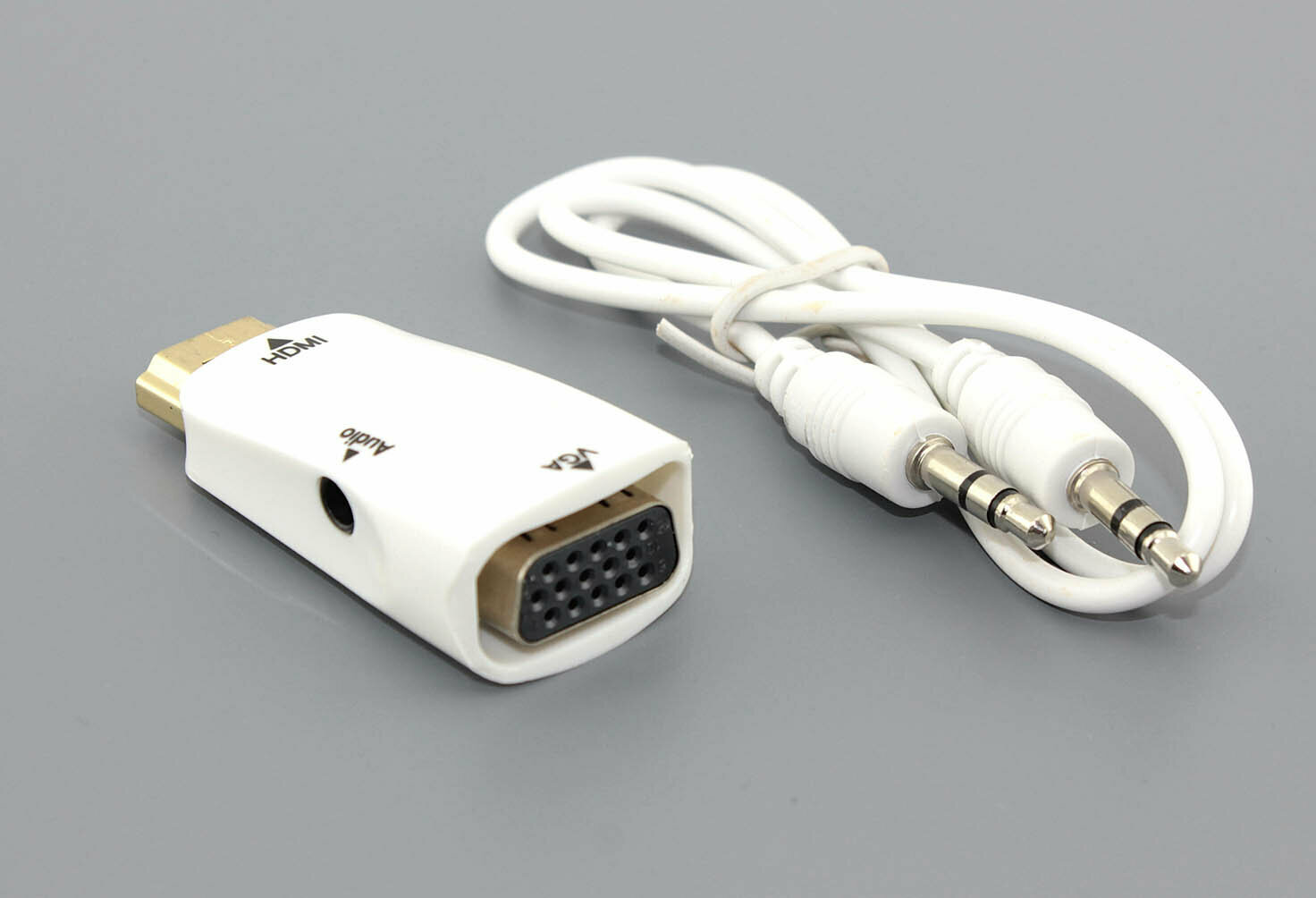 Переходник HDMI на VGA c аудио белый