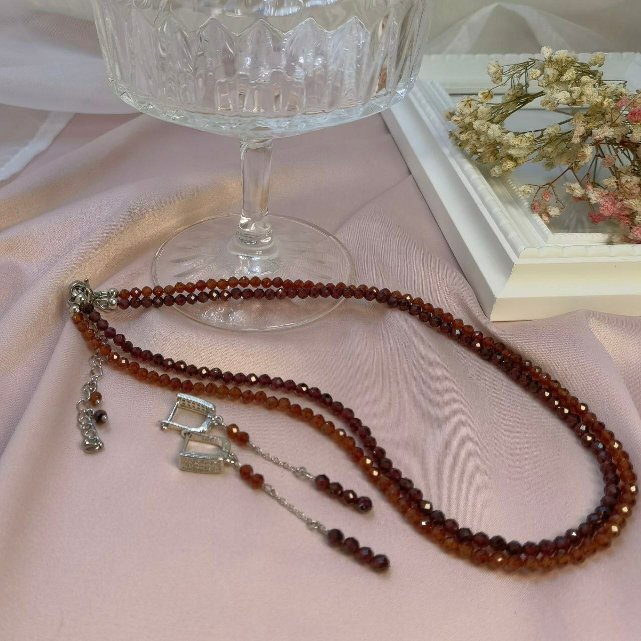 Комплект бижутерии: серьги, колье, гранат