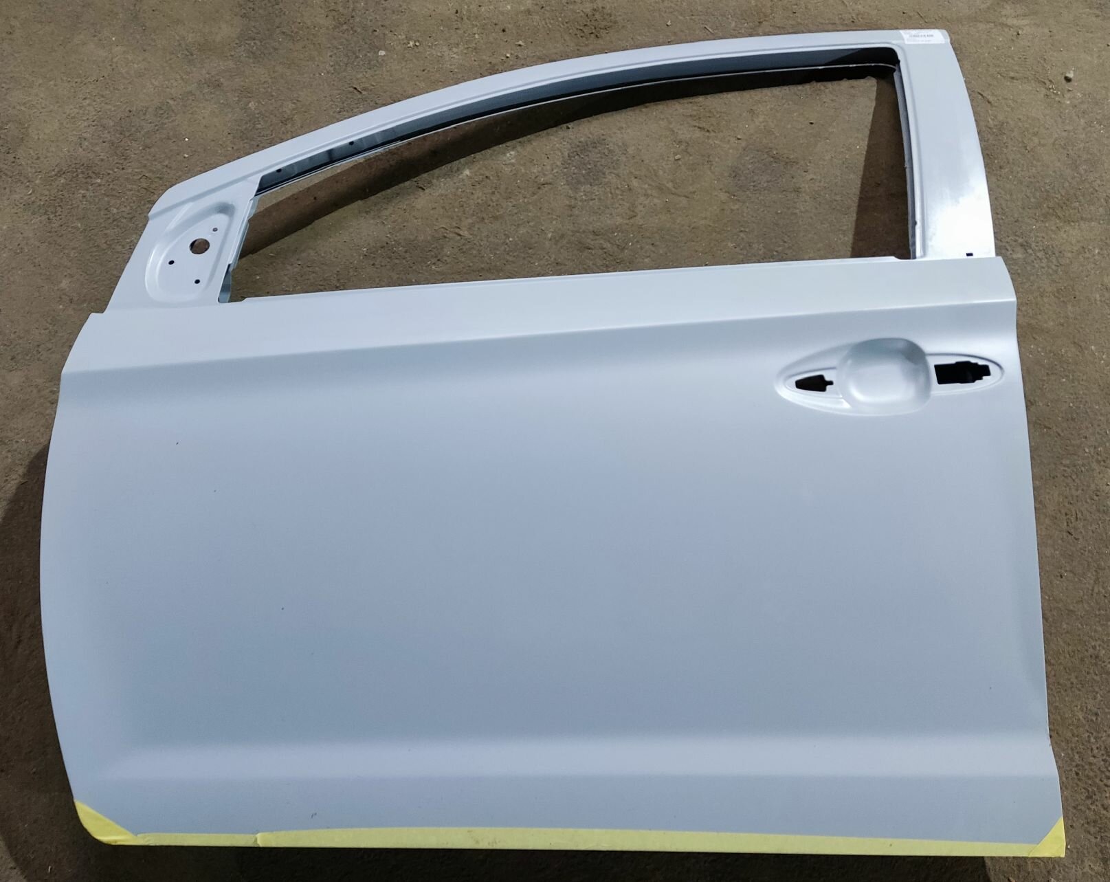 Дверь передняя левая Lifan Celliya [1.5 16V 5MT седан]