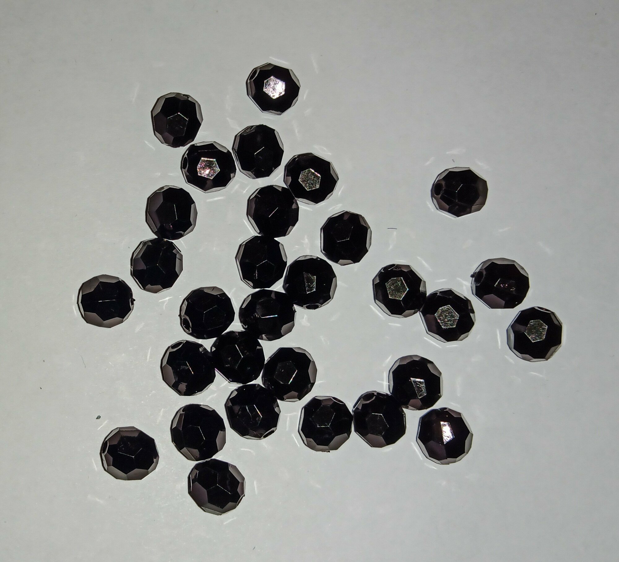 Бусины черные многогранные 10мм