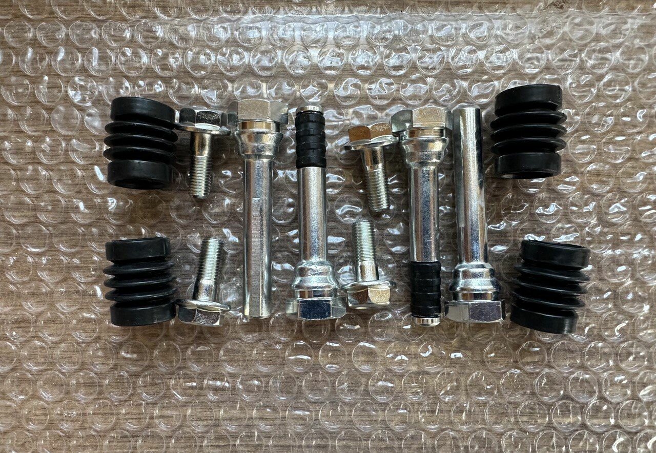 Направляющие заднего суппорта шевроле круз CHEVROLET CRUZ OPEL ASTRA J пальцы на два суппорта