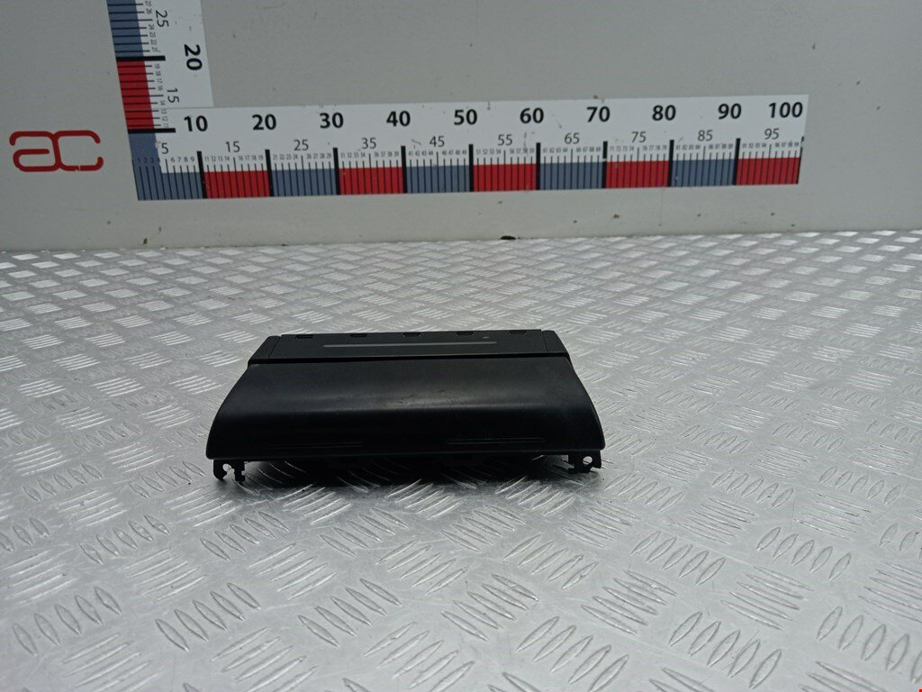 Урна автомобильная Audi A4 B5 8D0857951G арт. 1865953