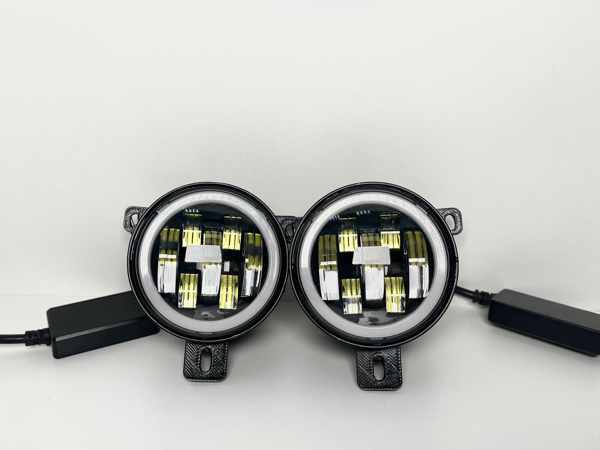 LED фары с ангельскими глазками BRP G2