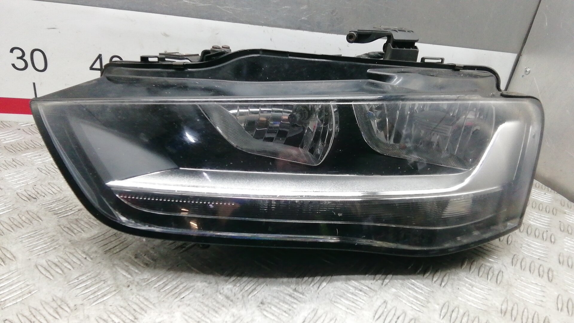 Фара левая AUDI A4 B8, Номер 8K0941003AC