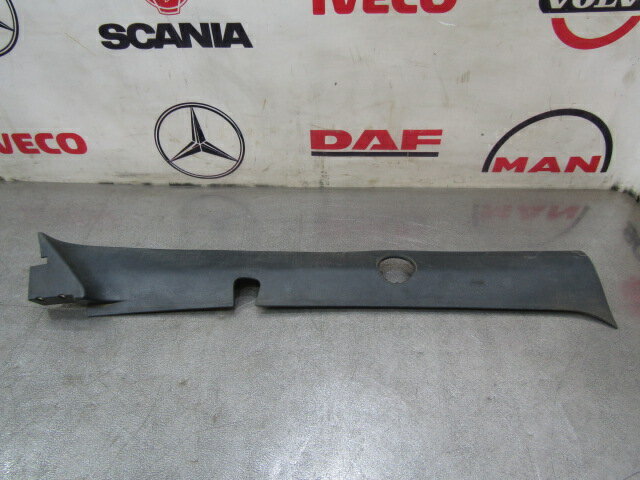 Накладка правой стойки лобового стекла MAN TGA, TGS, TGL, TGM