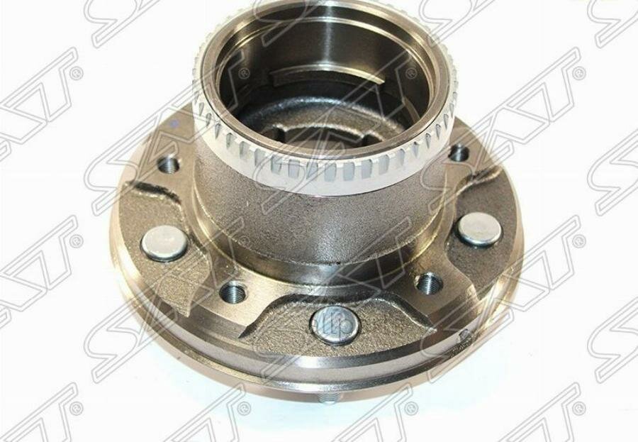 SAT ST-43503-69015 Ступица перед/лев/прав TOYOTA LAND CRUISER/LEXUS LX470 98-