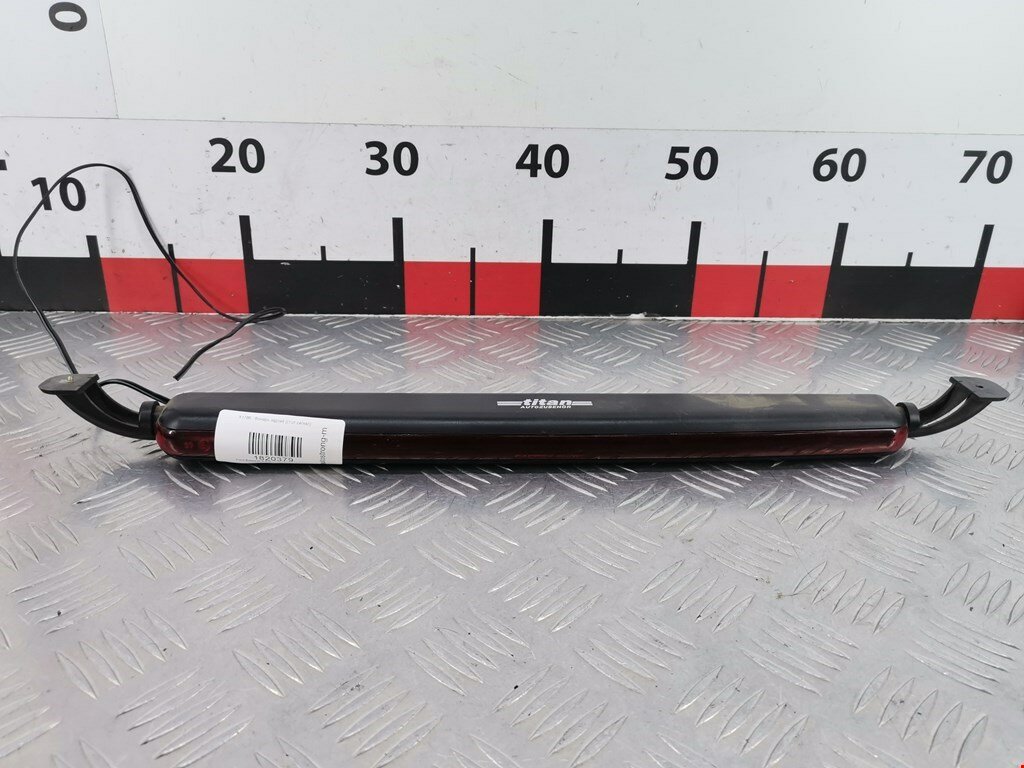 Фонарь дополнительный тормозной (стоп-сигнал) Ford Explorer 2 F87Z13A613AA арт. 1820379