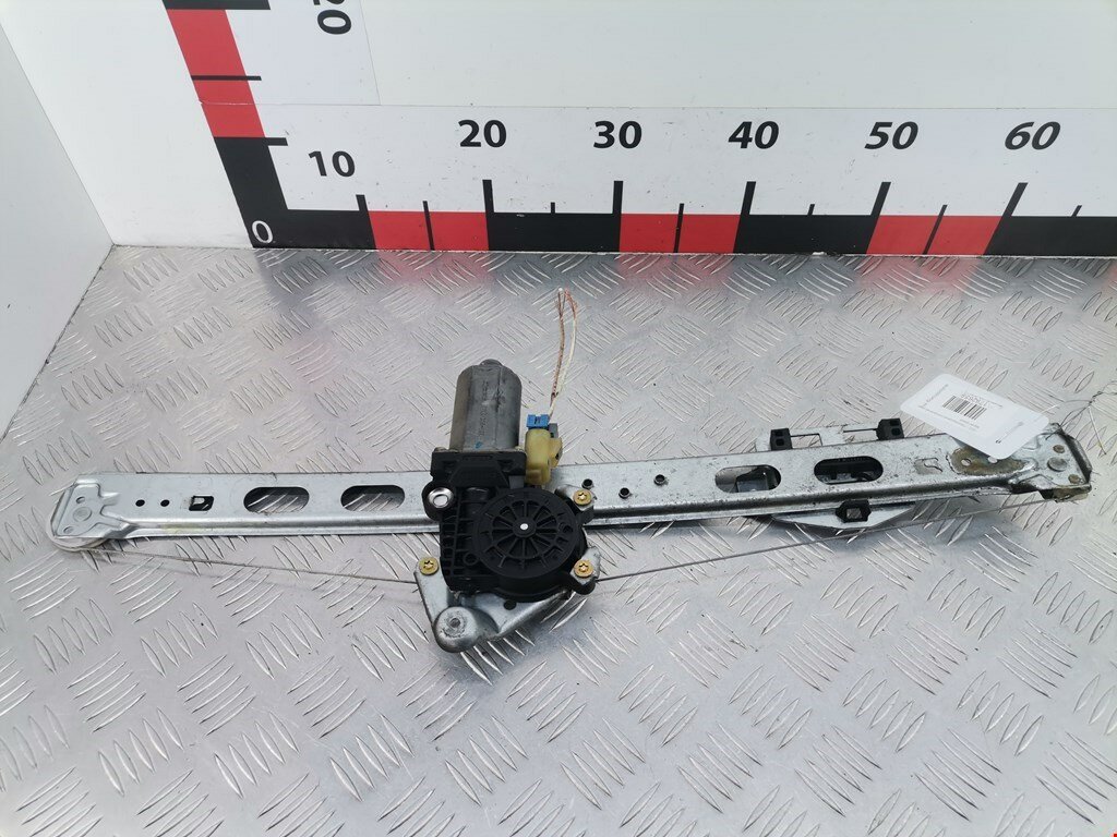 Стеклоподъемник электрический двери задней правой Mercedes ML-Class (W163) A1637301046 арт. 1792659
