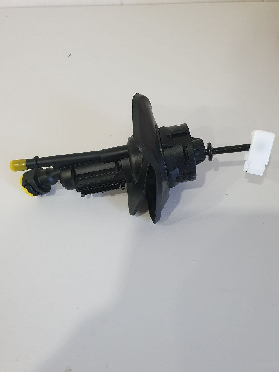 Главный цилиндр сцепления Форд Фокус 2 Фокус 3 Мазда 3 Ford Focus 2 Focus 3 Mazda 3 BK BL тайвань