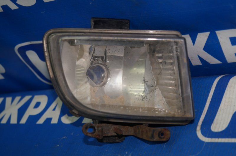 Фара противотуманная передняя правая Hyundai Getz 922021C000