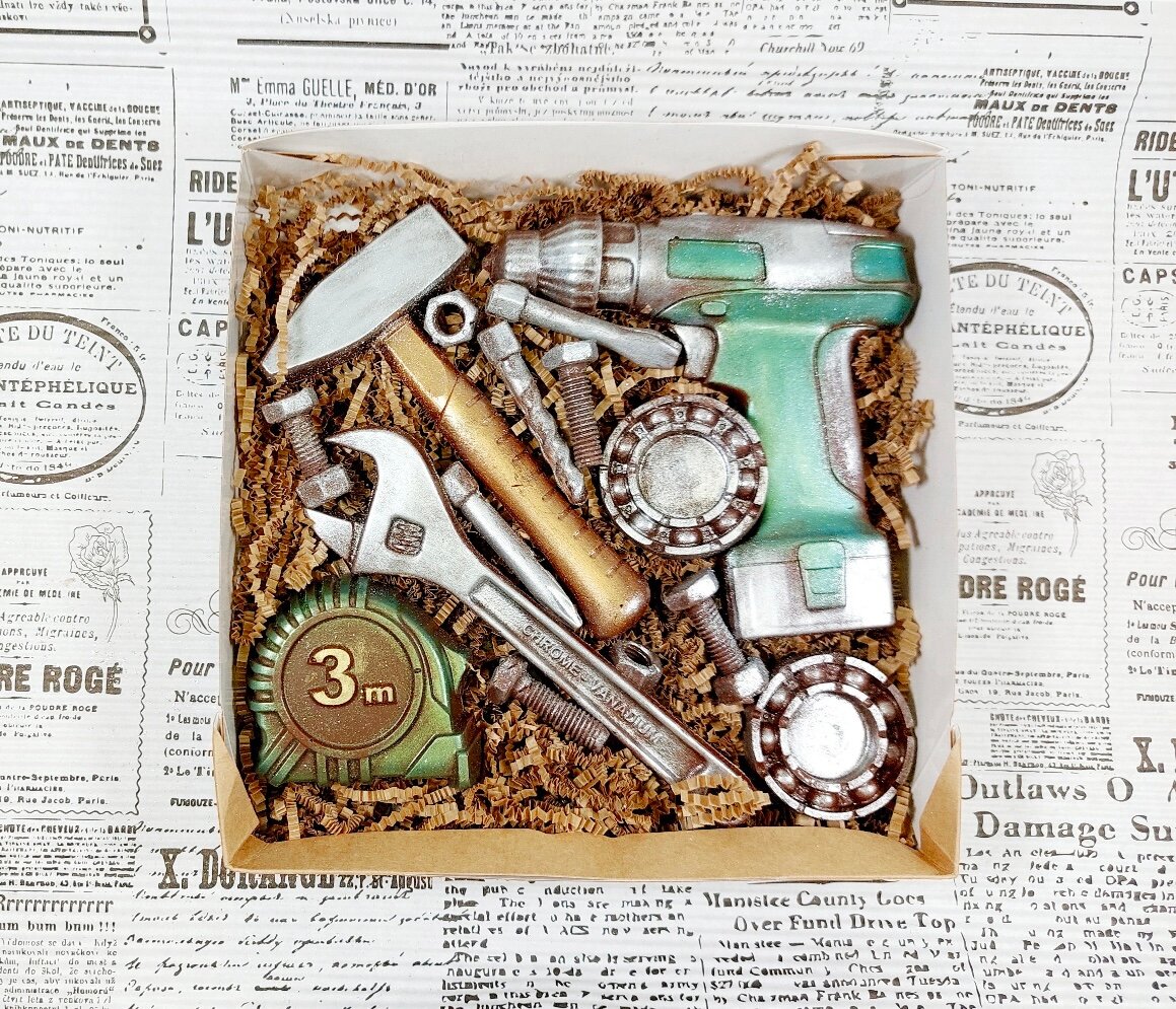 Шоколадный мужской подарок. Большой набор инструментов. Подарок на 23 февраля, день рождения.