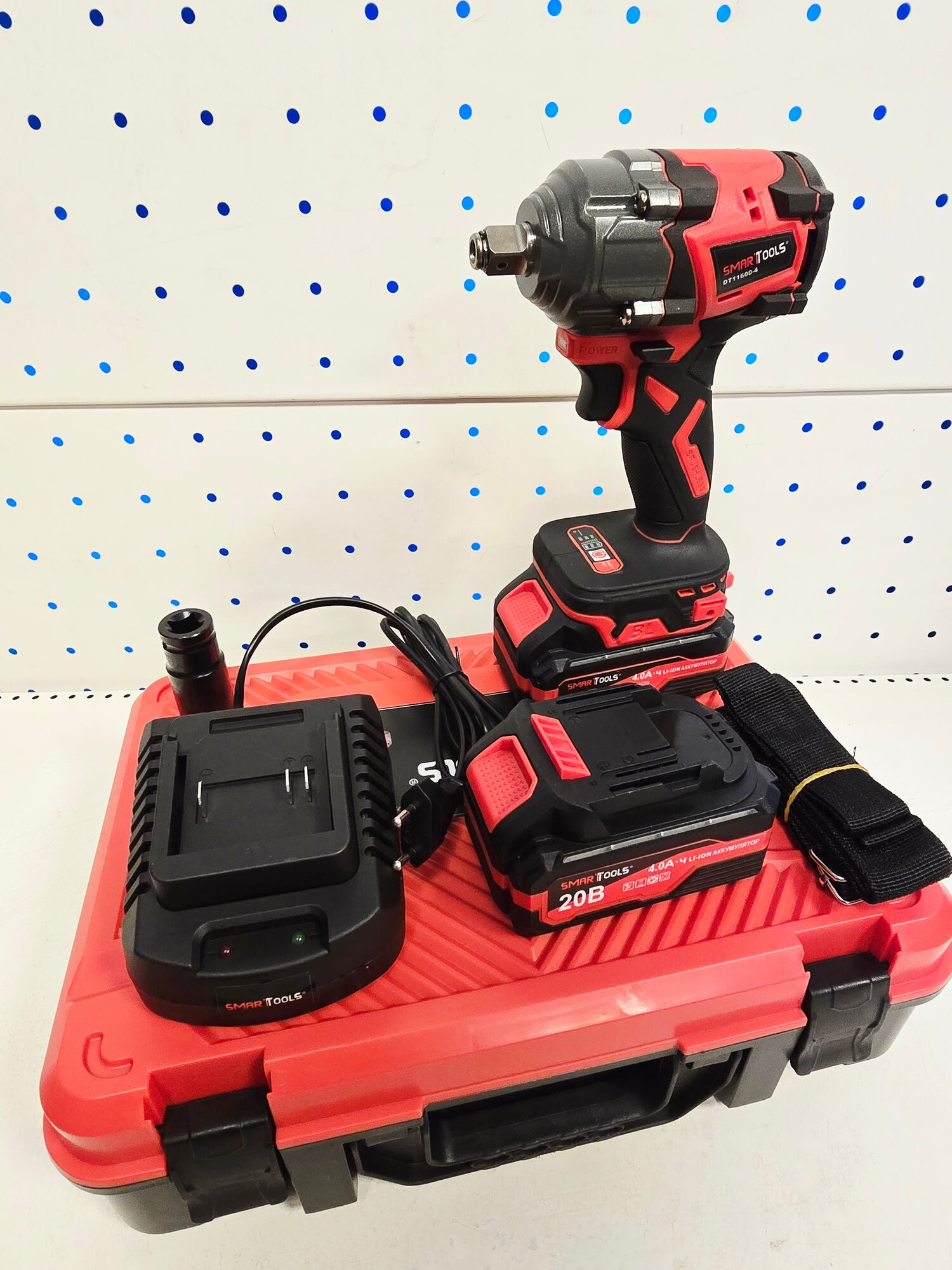 Мощный аккумуляторный ударный гайковерт Smart Tools DT11600-4, 600Hm, 2x4Ач, 20В, 2300об/мин, кейс, ЗУ