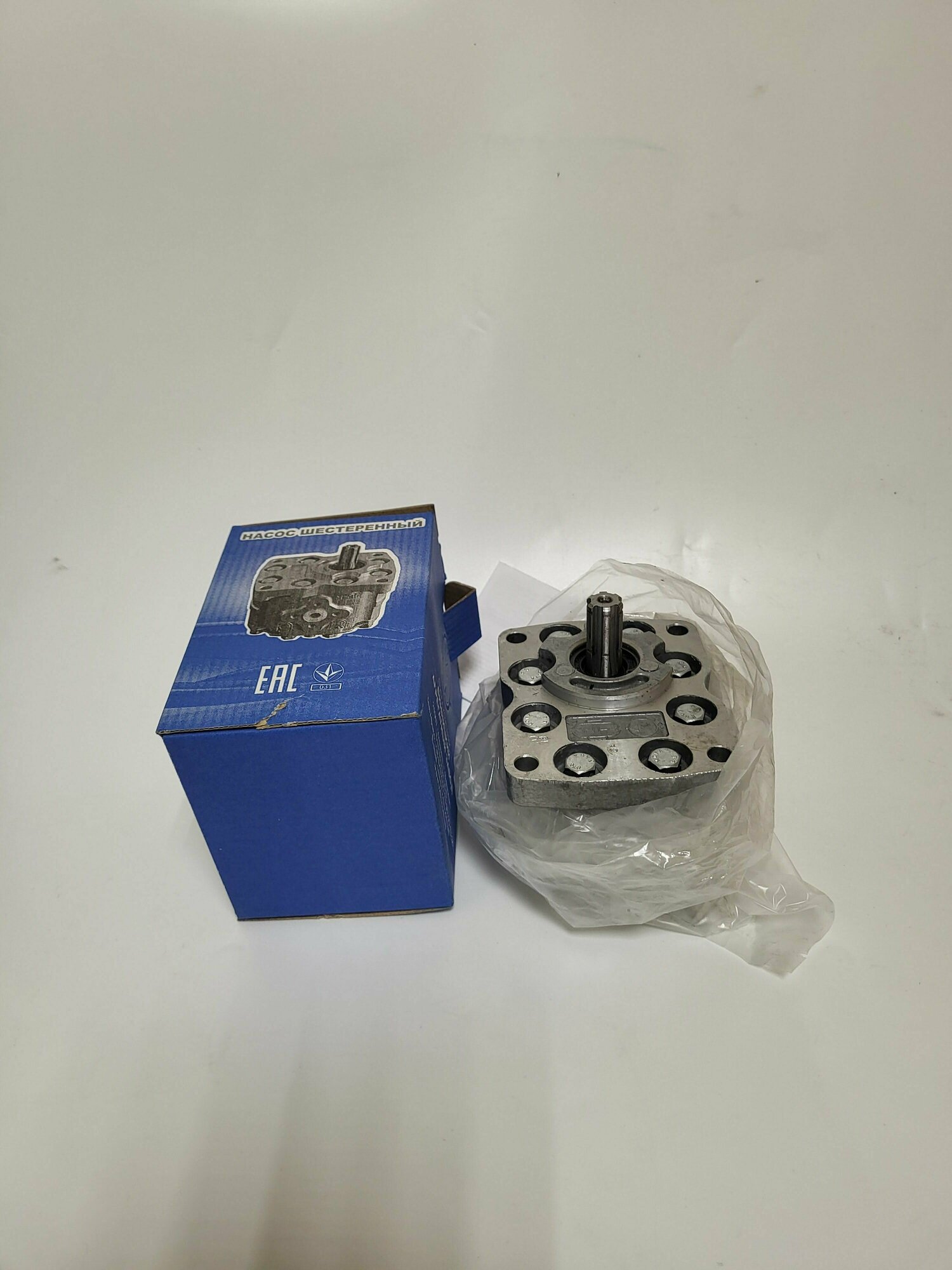 Насос шестереный НШ-10 Д-3 лев (6 шл) взта Винница