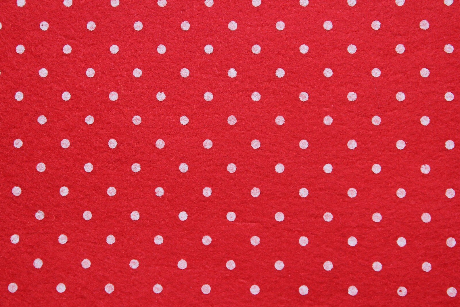 Ткань Фетр с рисунком красный в белый горошек, толщиной 1 мм, ш91см, 0,5 м