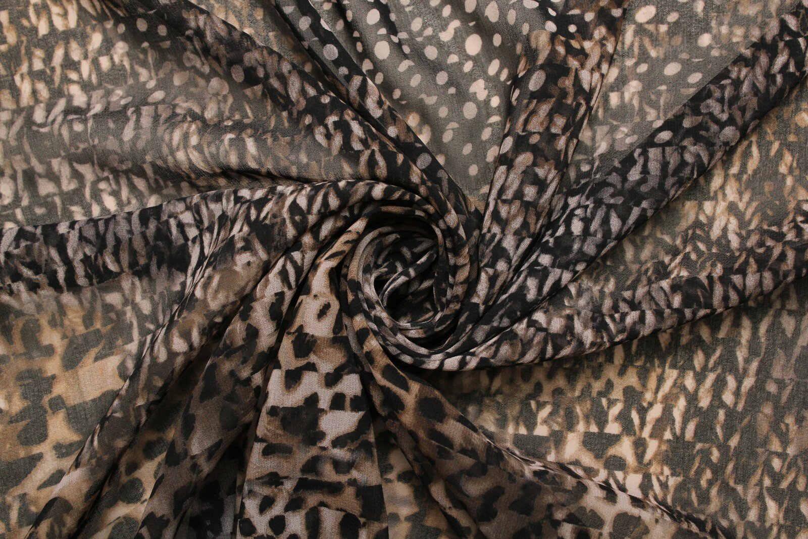 Ткань Жоржет-вискоза бело-серый рисунок с горошками, разводами на чёрном, ш154см, 0,5 м