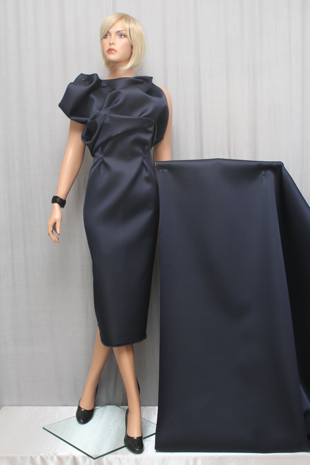 Ткань Дюшес шёлковый плотный тёмно-синий, ш146см, 0,5 м