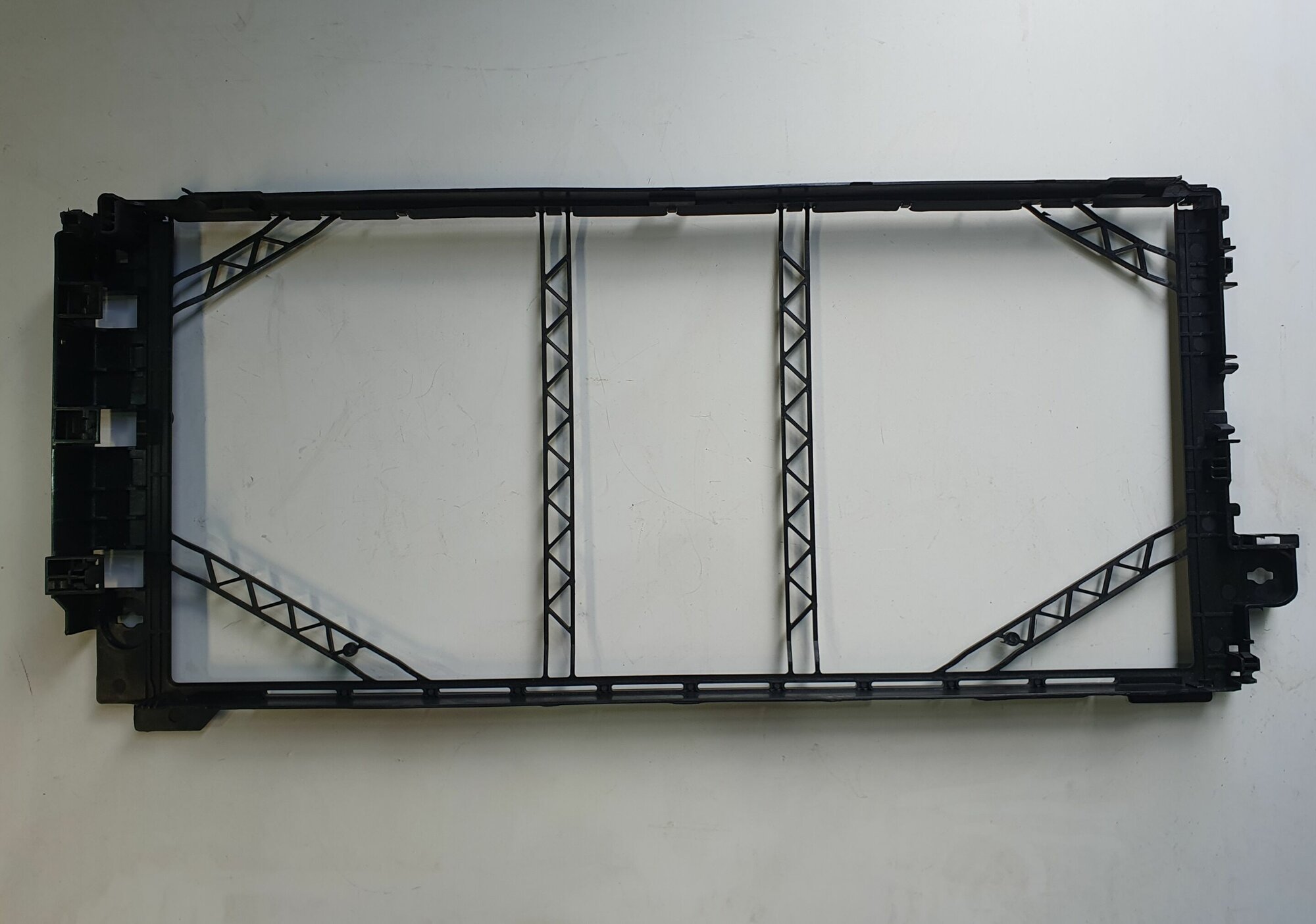 Рамка радиатора кондиционера Geely Monjaro [2.0 16V 8AT внедорожник 4X4 Turbo] 8010082800