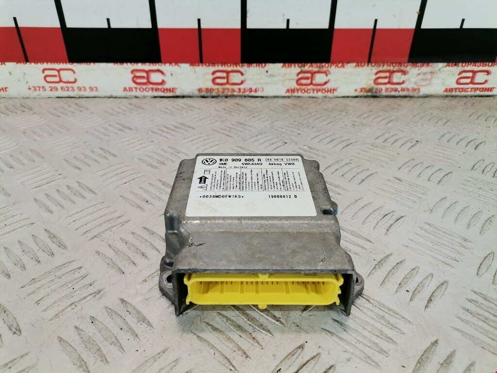 Блок управления Air Bag Skoda Octavia 1Z 1K0909605T арт. 1051981