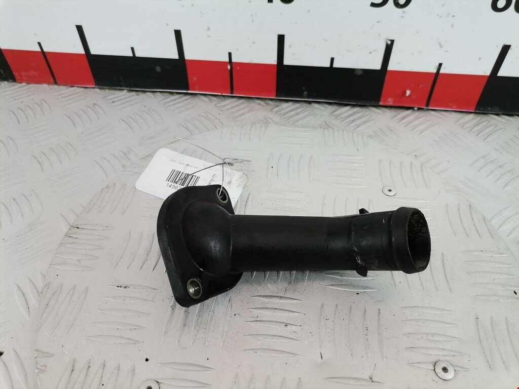 Корпус термостата Volkswagen Golf 4 06A121121C арт. 1496298