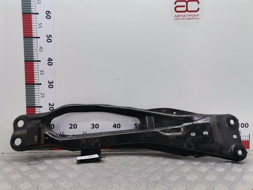 Балка передняя продольная Mazda 626 GE арт. 2103939