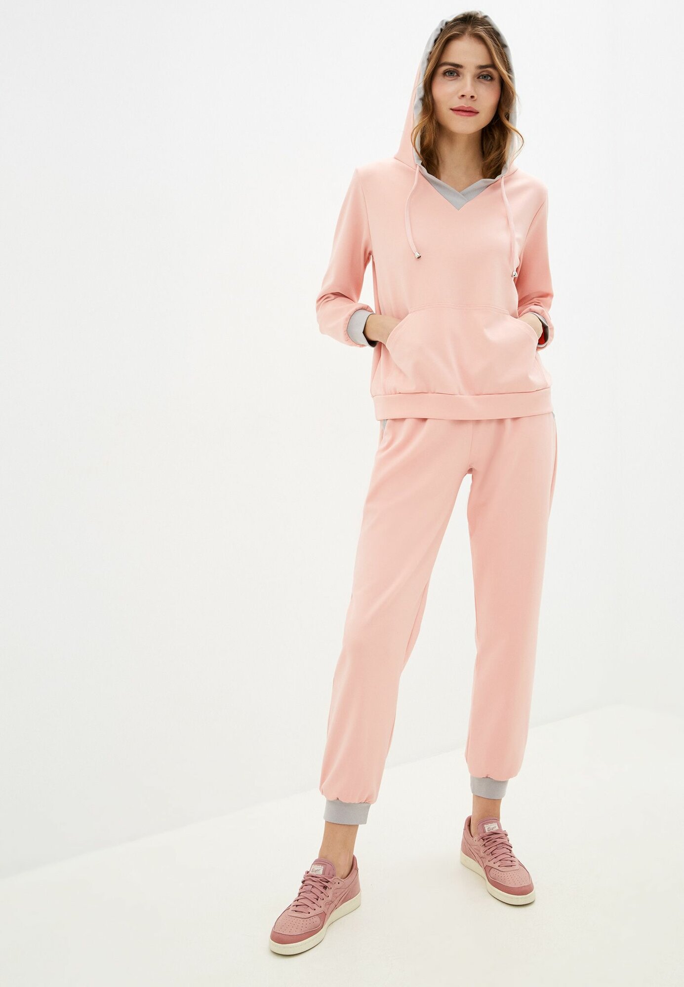 Костюм спортивный