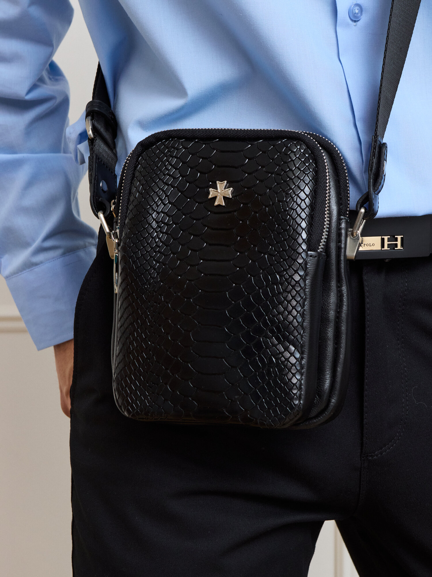 Сумка мессенджер NARVIN, фактура под рептилию, черный