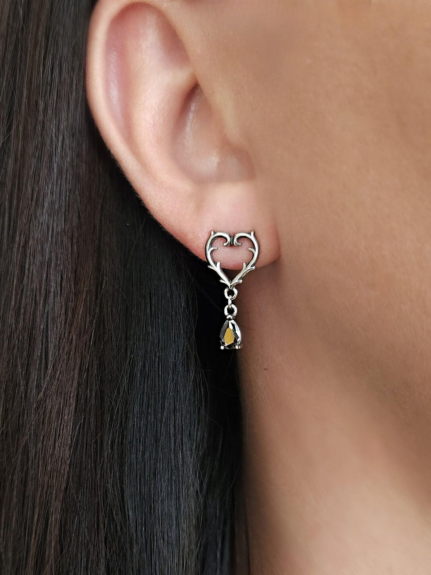 Серьги пусеты, с подвесками, фианит