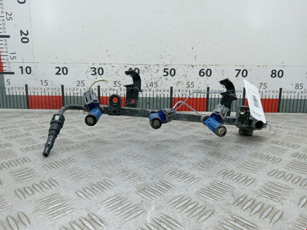 Форсунка бензиновая электрическая Mazda MX 5 (NB) B5C913250 арт. 2218346