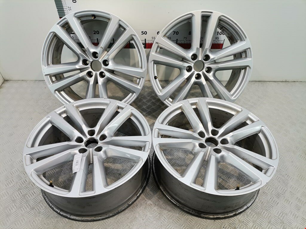 Диск литой Audi Q7 4M 4M0601025G арт. 2208743