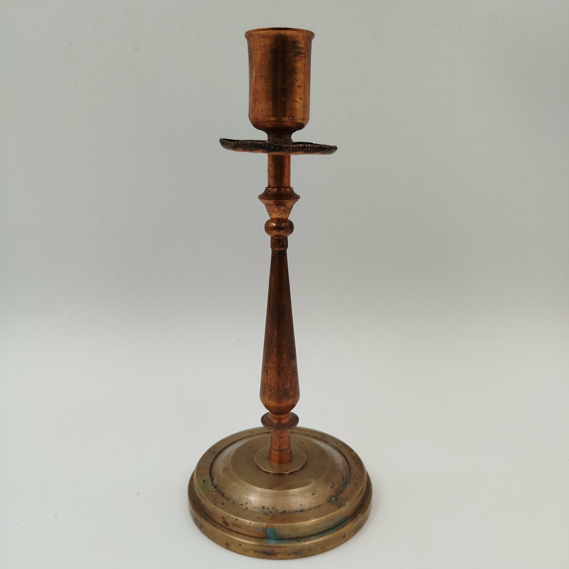 Подсвечник в неоклассическом стиле (на одну свечу), латунь, СССР, 1970-1990 гг.