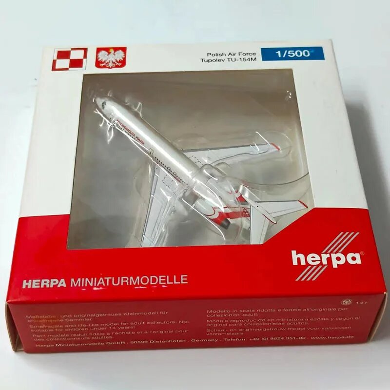 Модель самолета HYINUO Туполев TU-154M 1:500