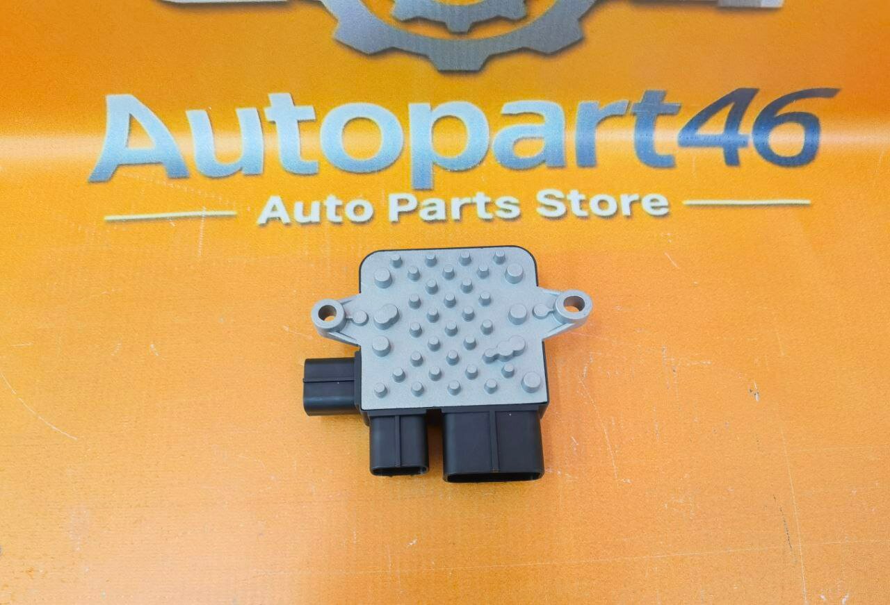 Блок управления вентилятором лансер 9 MITSUBISHI LANCER 9