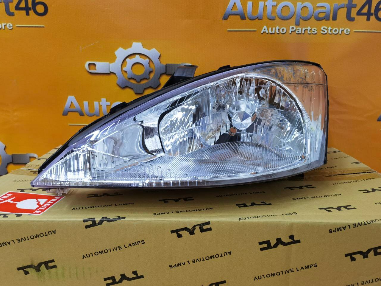Левая фара форд фокус 1 FORD Focus 1 электрокорректор TYC 98-01г.