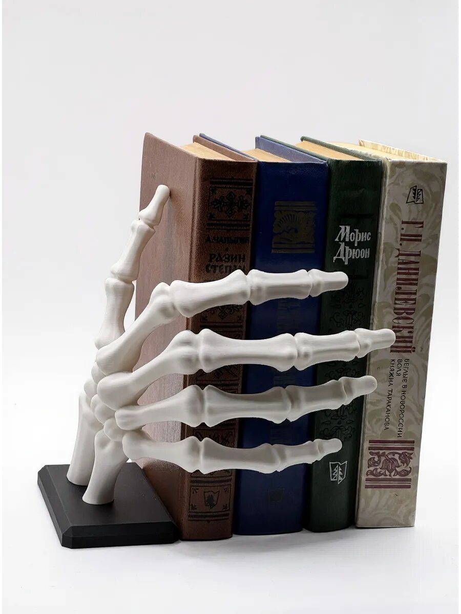 "Рука мертвеца" (правая) - декоративный держатель для книг