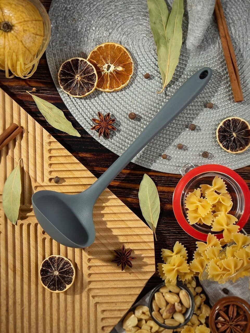 Половник силиконовый Daniks Bern S-DC12-KT551-G01 серый, термостойкий кухонный черпак для супа, компота, антипригарной посуды, подвесной