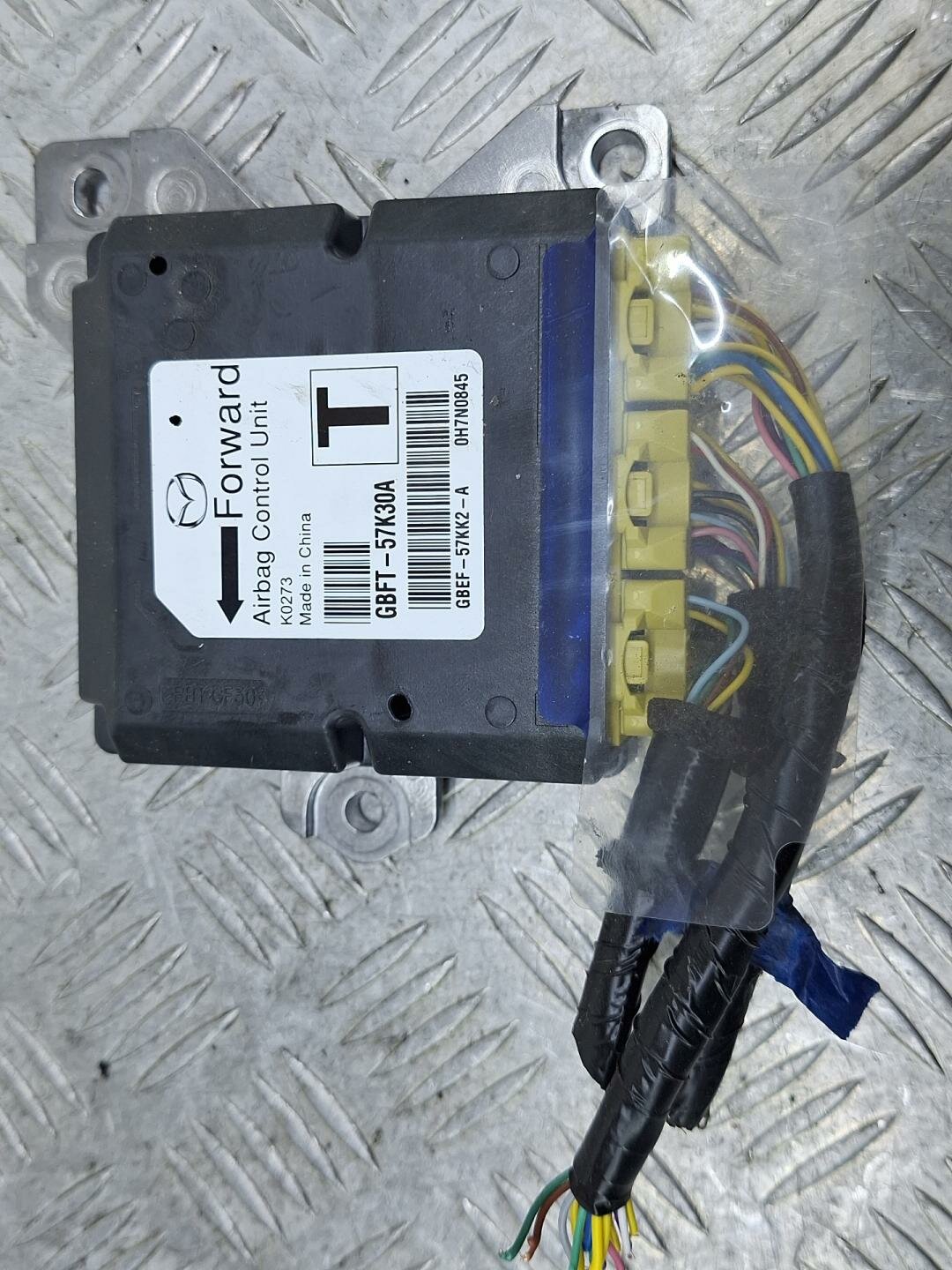 Блок управления подушками безопасности Mazda 6 3 2-й рест. 2020 GBFT-57K30A