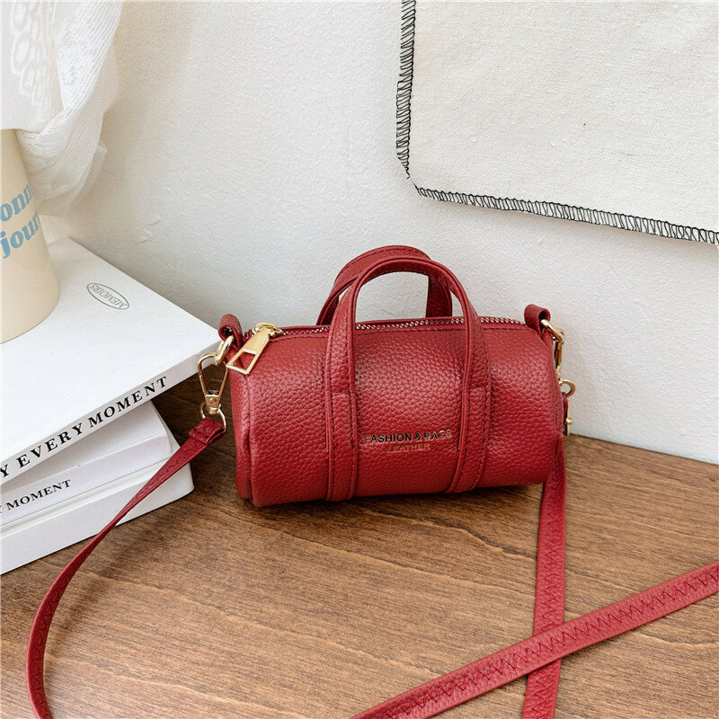 Винтажная мягкая кожаная детская сумочка, дышащая и стильная для повседневной носки, красная