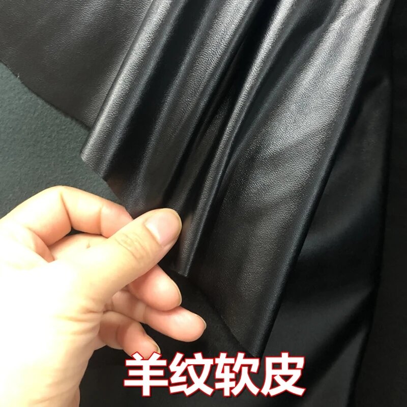 Искусственная кожаная ткань черная 1,37 м Черный, Black (bright)