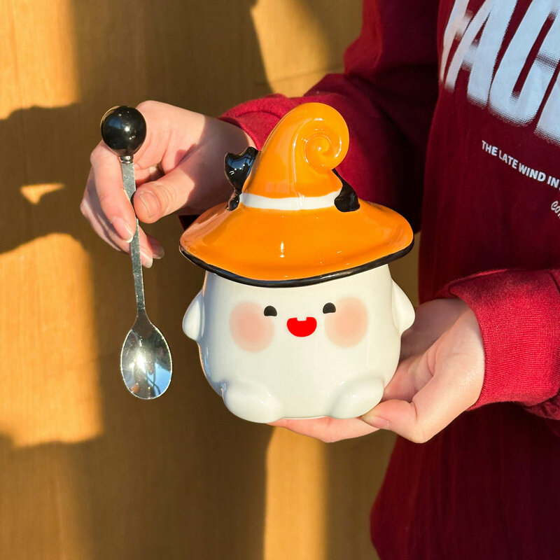 Милая керамическая кружка с привидением на Хэллоуин для девочек, с крышкой и ложкой, кружка для кофе для офисной пары, подарочный набор.