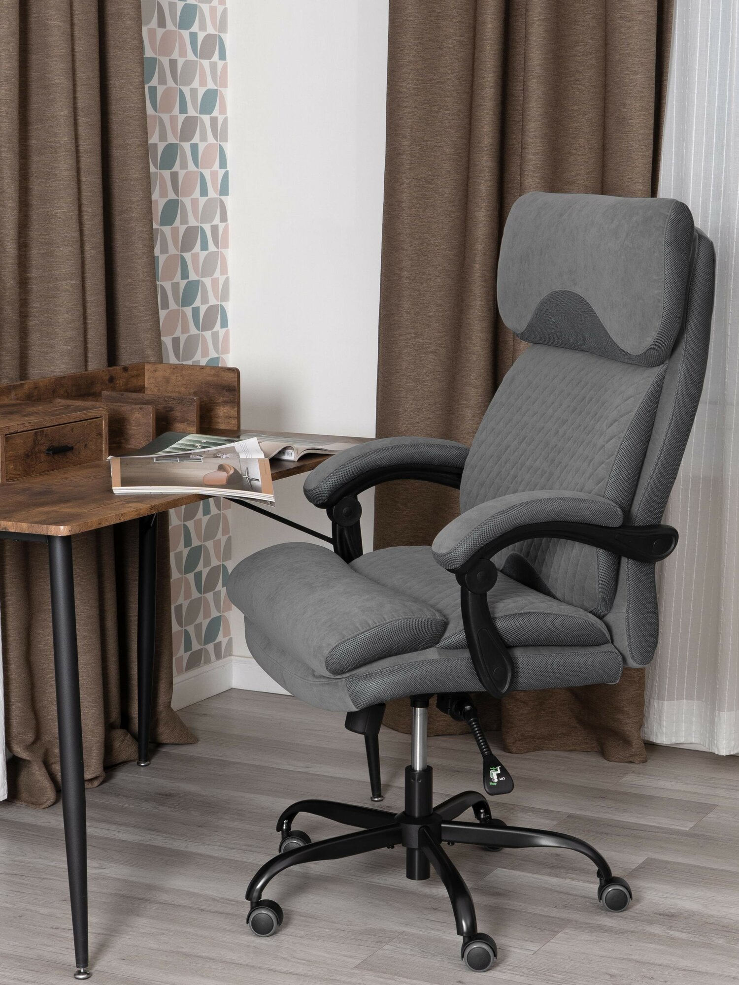 Кресло руководителя TetChair, с подлокотниками, велюр/ткань, серый, металлокаркас