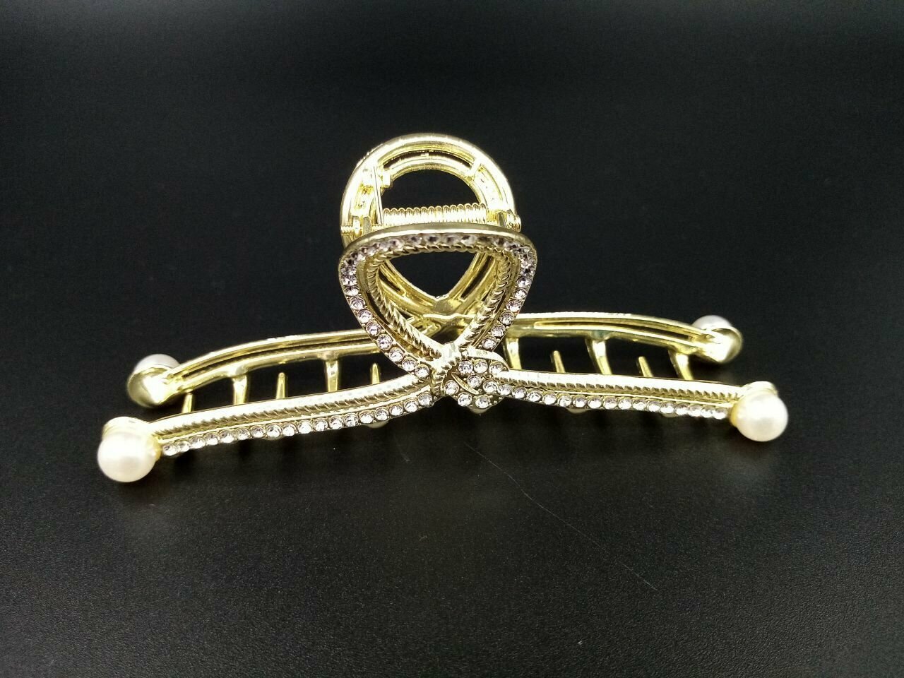 Металлическая заколка краб Петля со стразами и жемчужинами, цвет золото